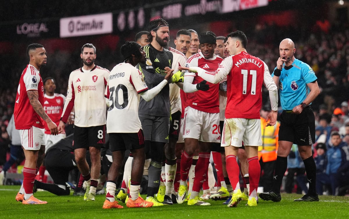 Martinelli sends message to injured Bradley after 'disgraceful' shove