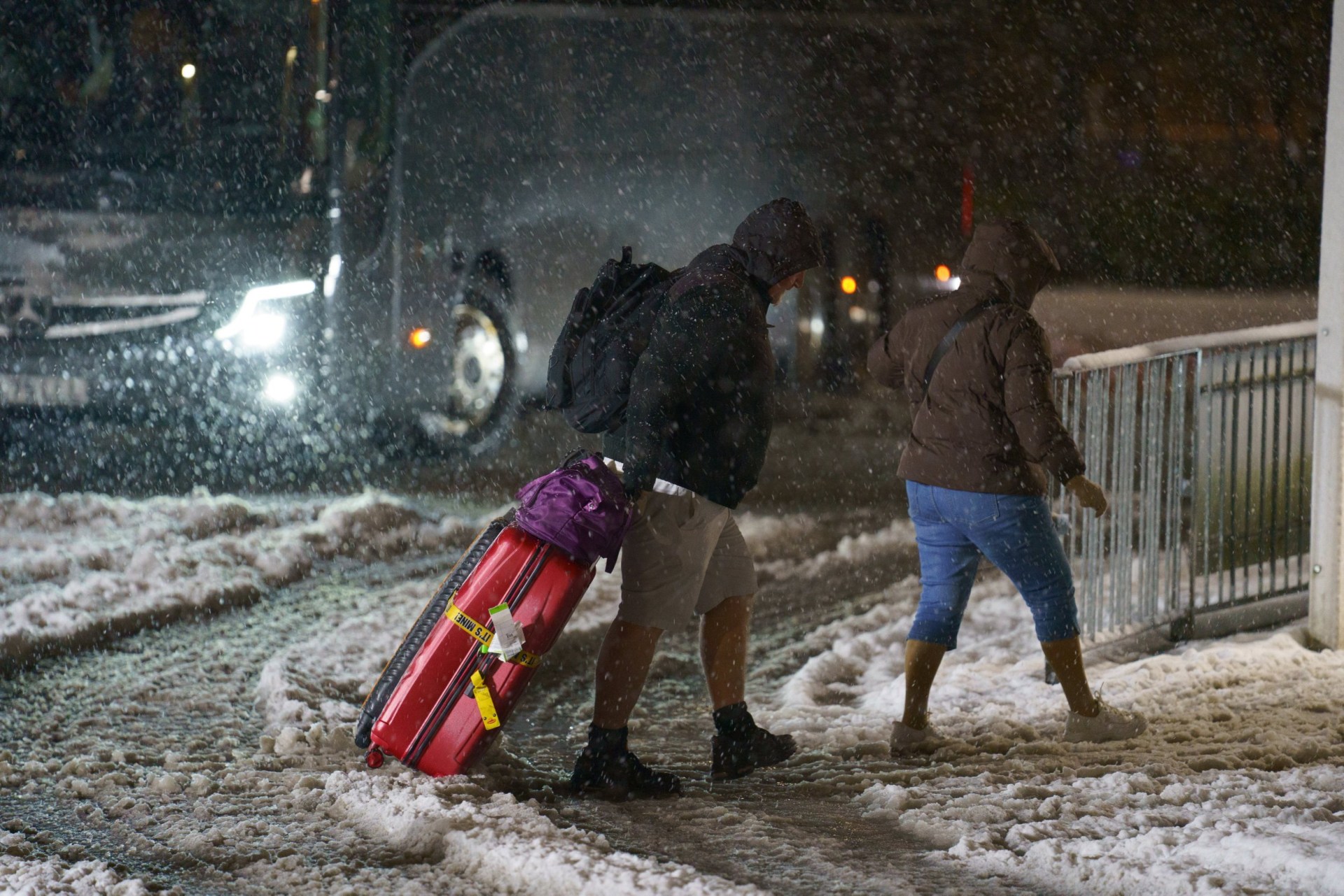 Amber warnings as Storm Goretti brings snow to the UK