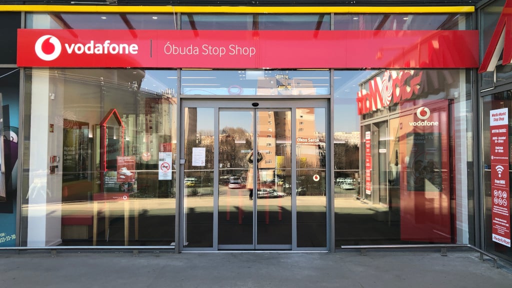 Súlyos, 352 milliós bírságot kapott a One Magyarország a Vodafone-ügyben