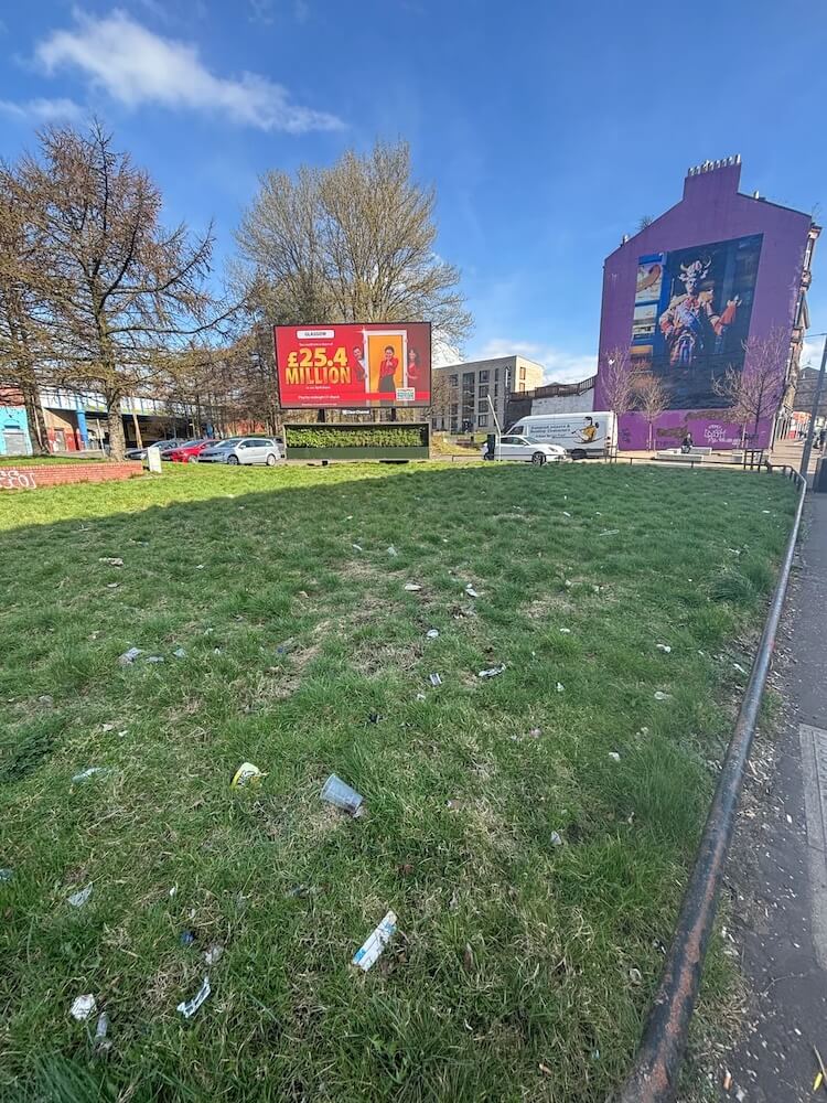 Concerned citizen shares before-and-after photos after taking ...