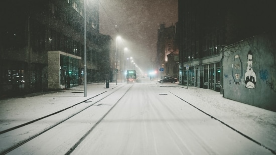 Winter storm warnings issued with up to 2 feet of snow forecast: See ...