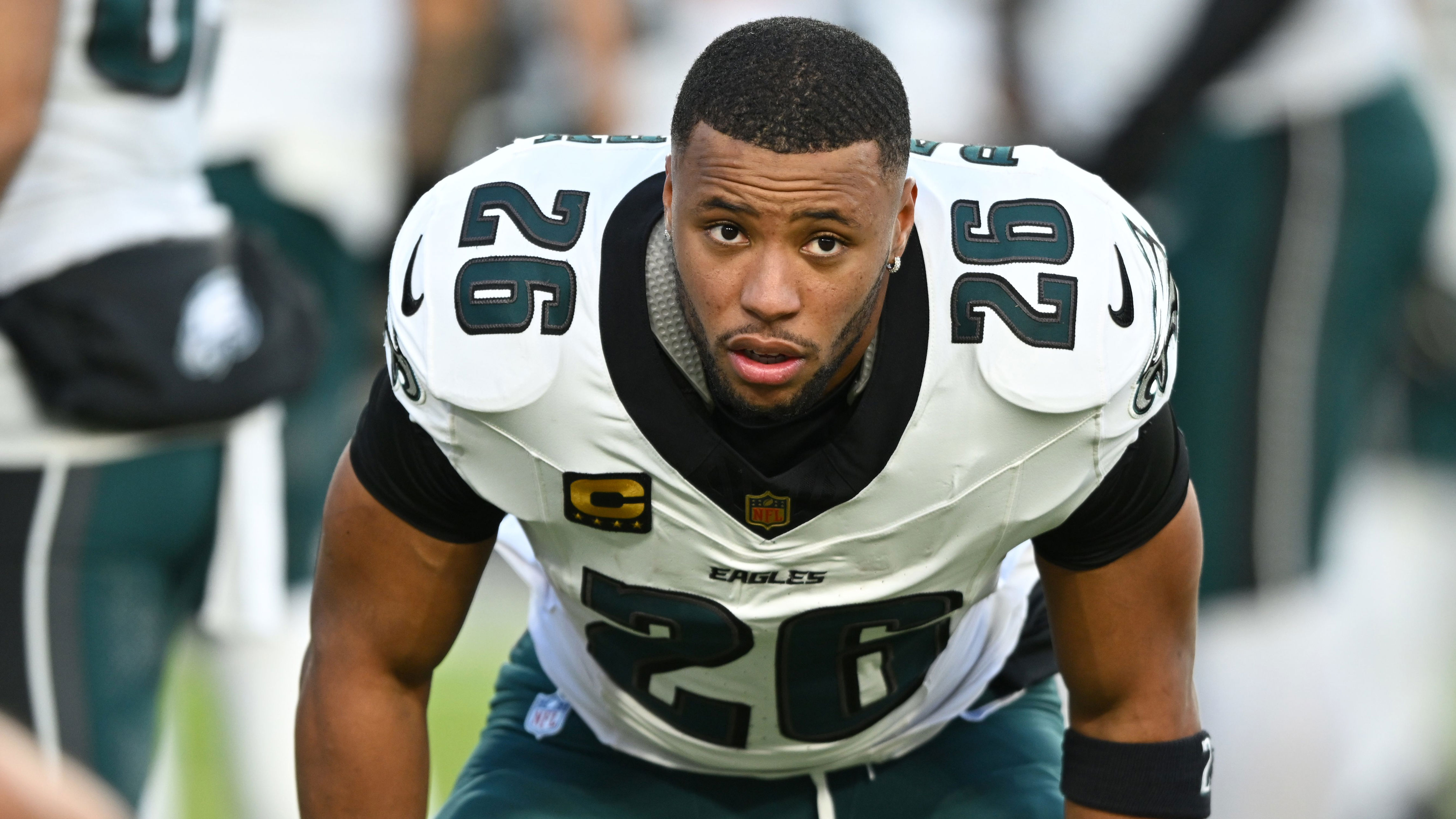 Eagles star Saquon Barkley issues warning about ‘beat up’ 49ers roster