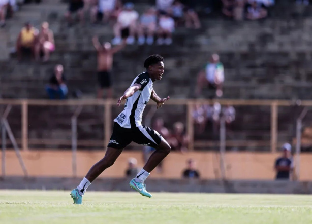 Corinthians supera calor, chinelos e XV de Jaú em classificação ao mata ...