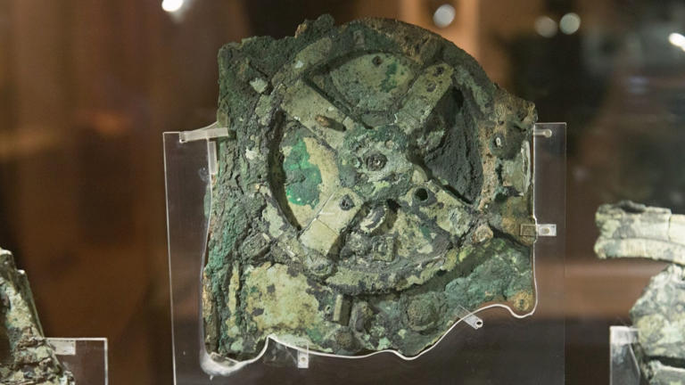 What was the Antikythera mechanism?