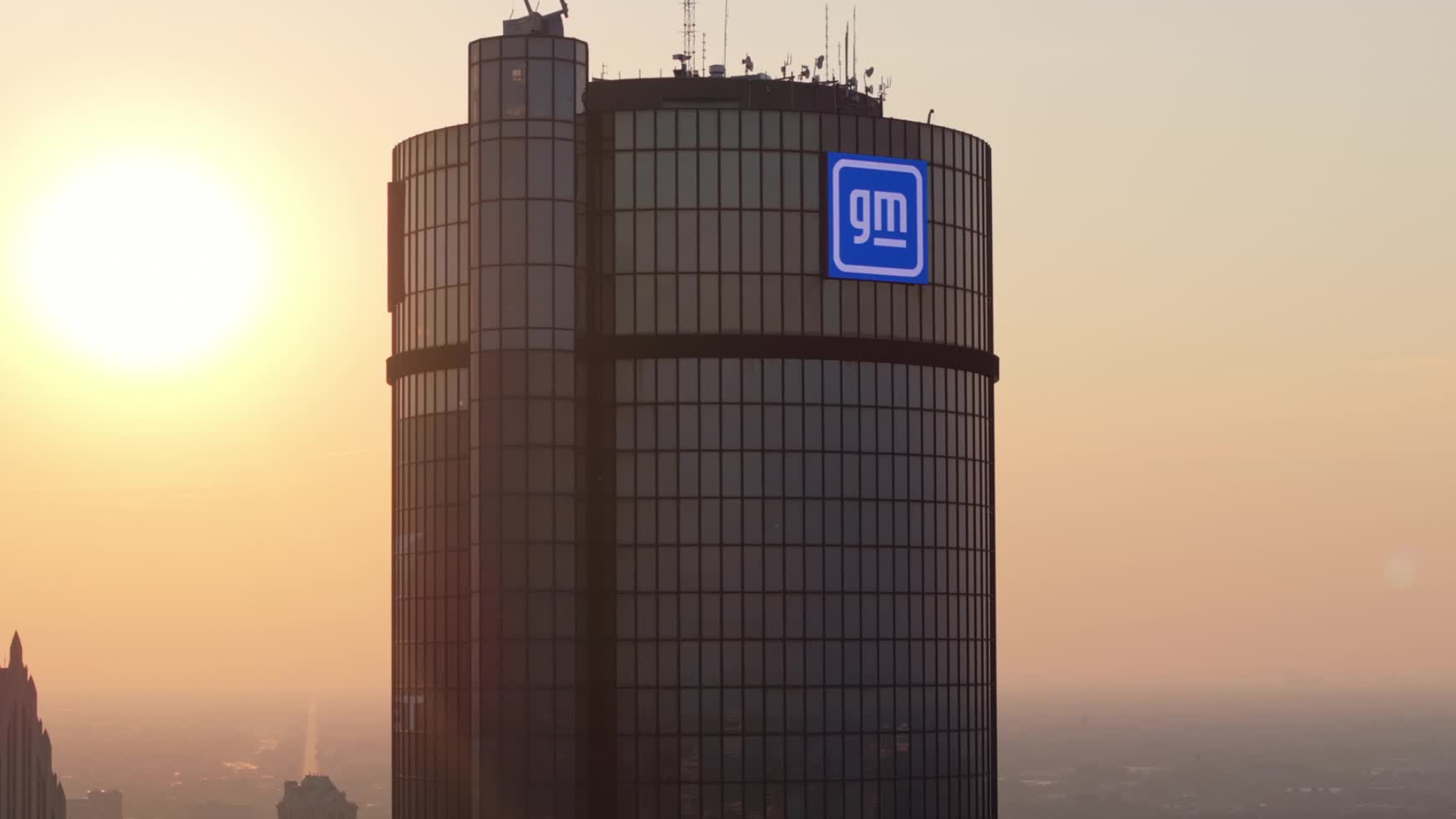 GM sufrirá pérdidas millonarias tras recortar sus inversiones en el ...