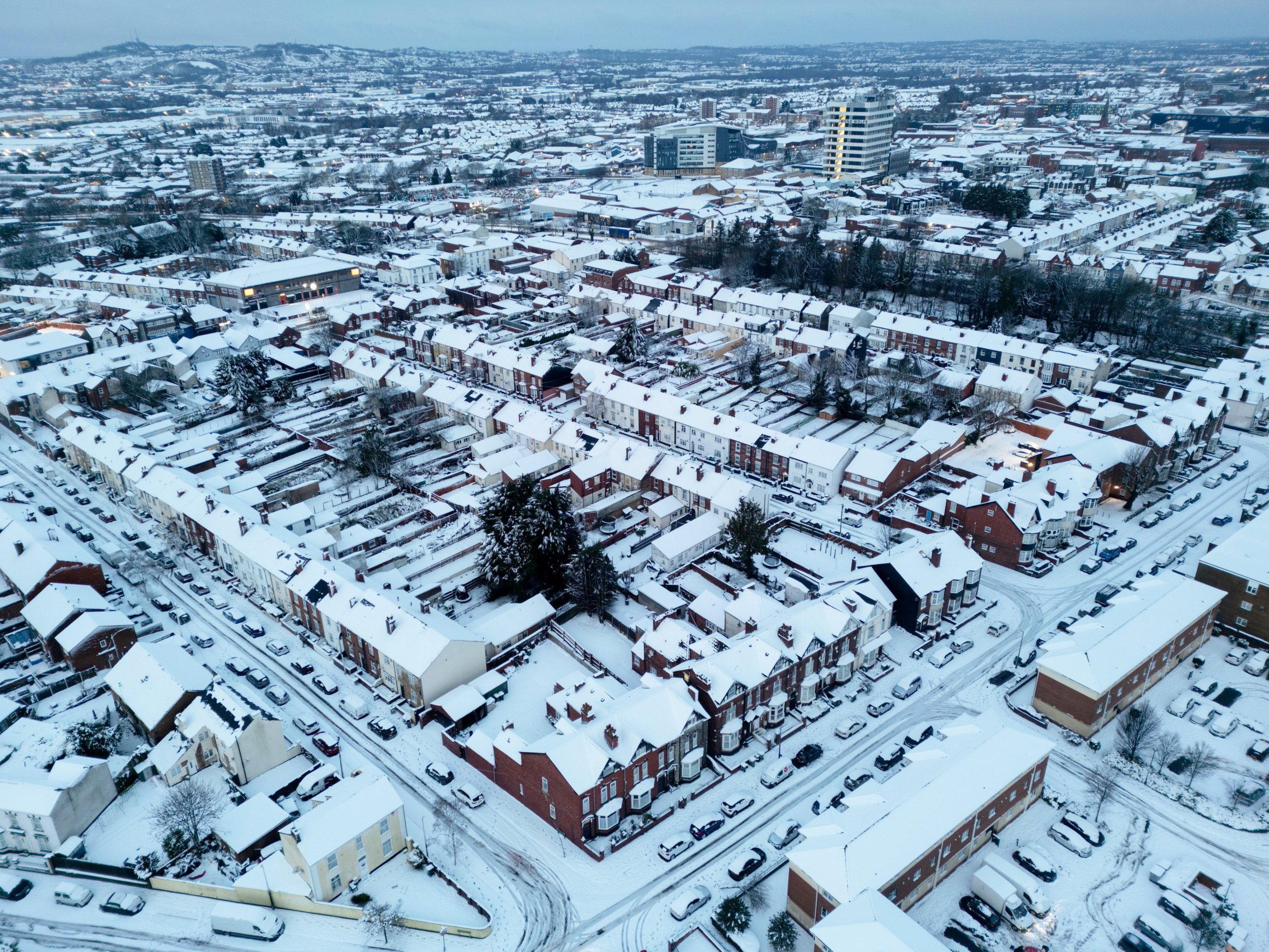 Amber warnings as Storm Goretti brings snow to the UK