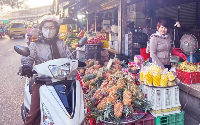 HCMC residents surprised by rare cold snap, decade-low temperatures