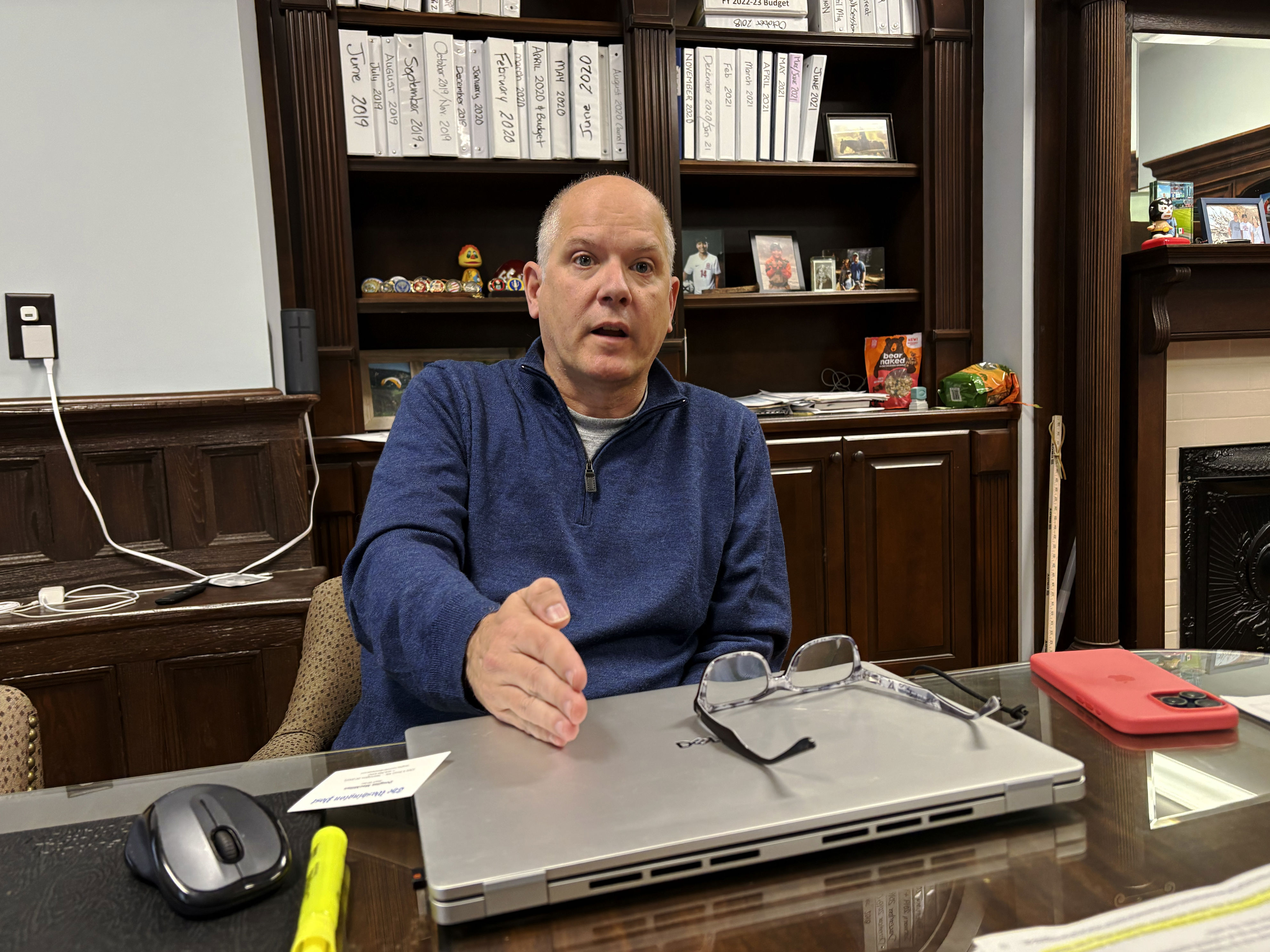 Georgia town of 5,000 vows to fight ICE plan to warehouse 9,000 detainees