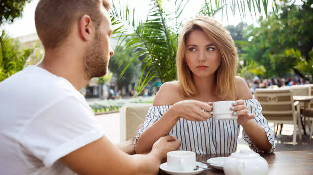 How to spot a liar: 5 psychology-backed body language signs