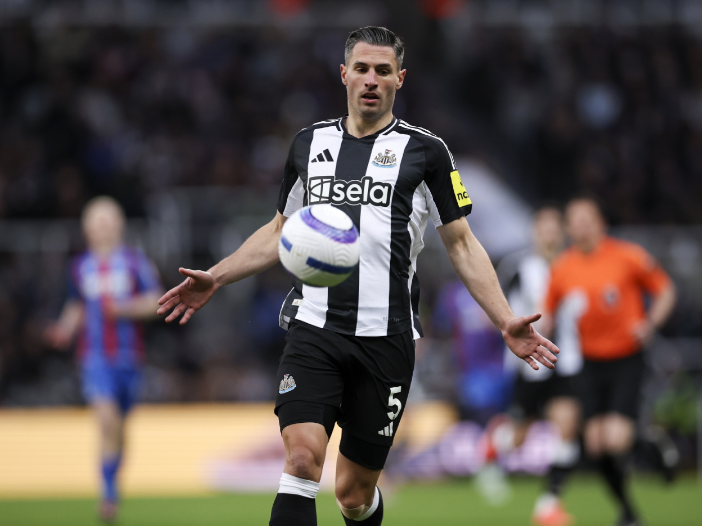 Newcastle : Schär espéré avant la fin de la saison