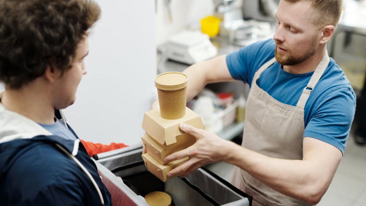 Co-worker ordered a Chipotle bowl with white rice and meat. She ...