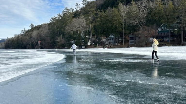 The longest wild ice skating trail in America is a gorgeous lake ...