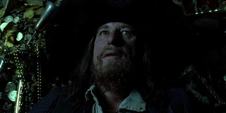 Pirates of the Caribbean's Captain Barbossa Apple Easter egg explained