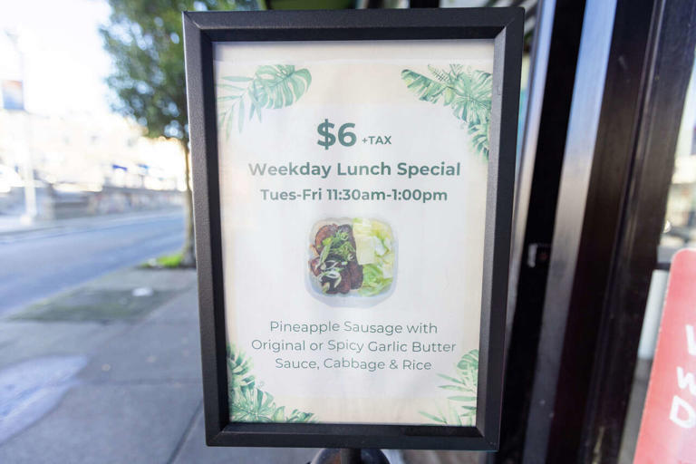 SF high school students love to this tiny takeout counter for its $6 ...