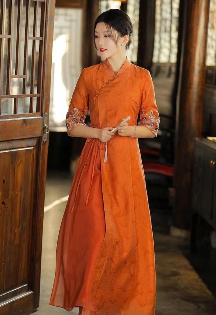 12 inspirasi baju Imlek 2026 menurut shio, bawa hoki!