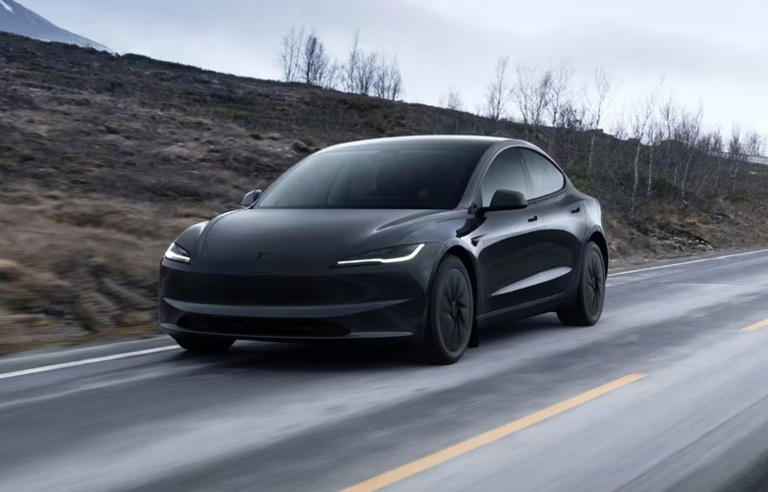 Tesla introduces most affordable Model 3 yet: The new standard variant ...