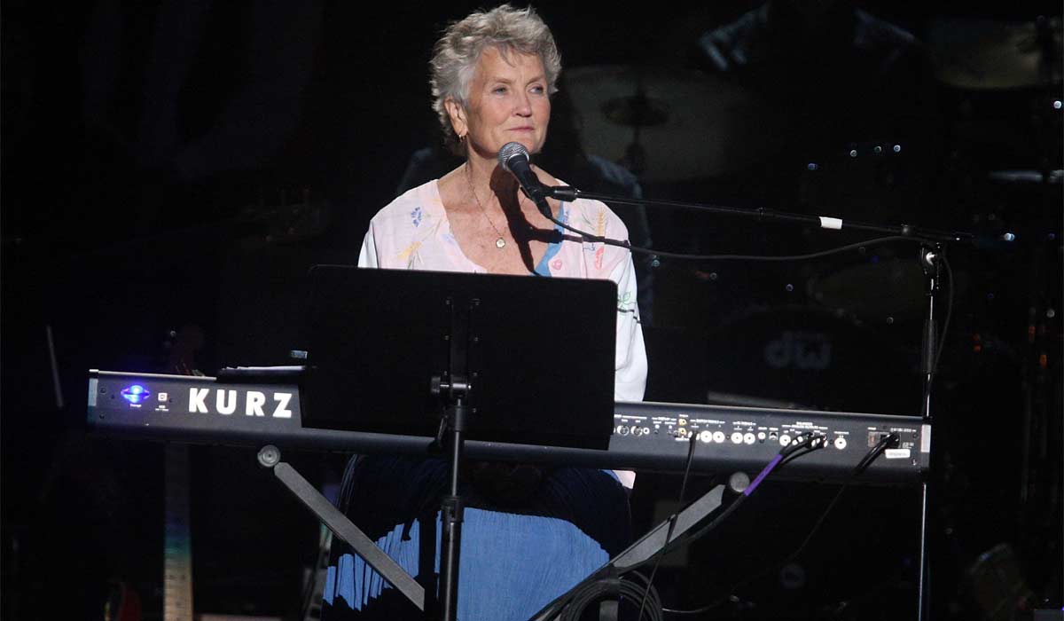 Who is Peggy Seeger? Folk music legend to pay tribute to late husband ...