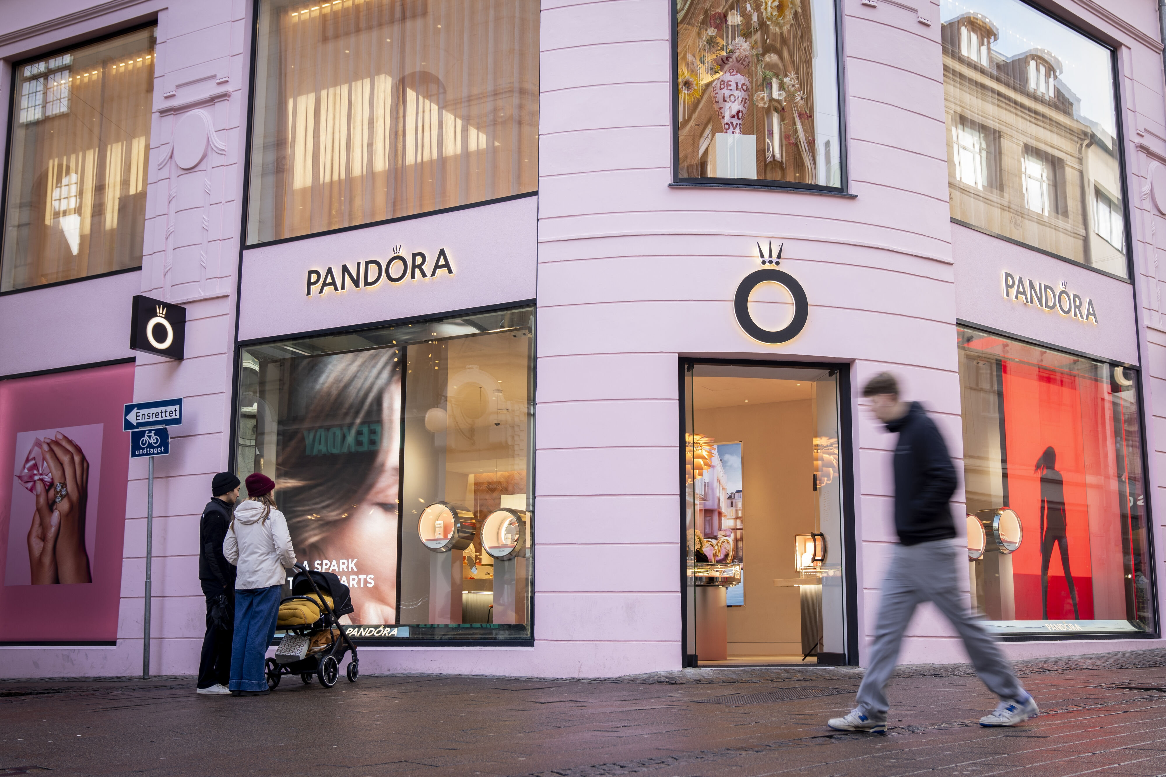 Pandora-aktien falder efter omsætningstab i seneste kvartal