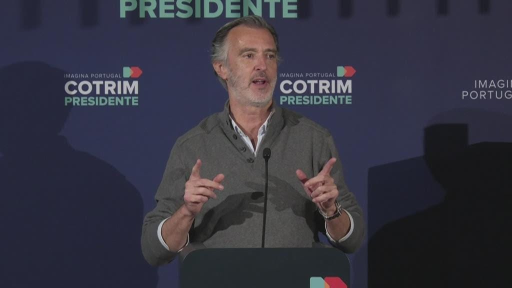 Quero ser o presidente da esperança. Cotrim de Figueiredo pisca o olho ...