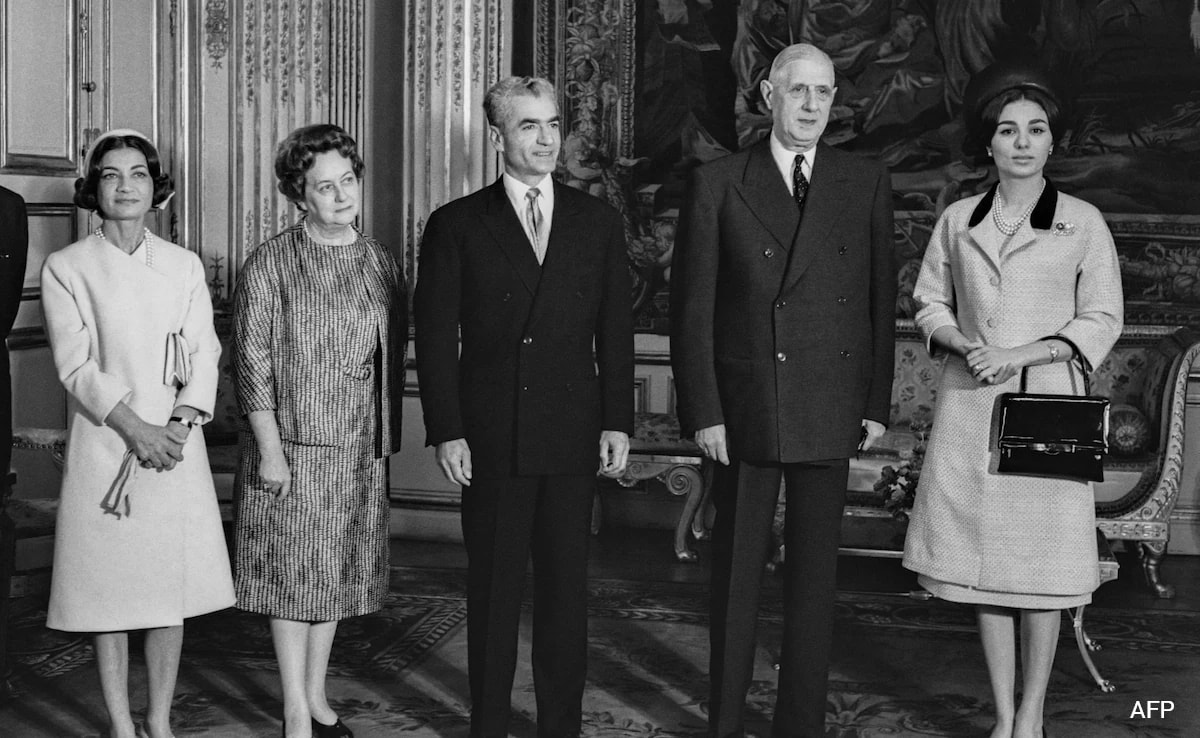 Women without hijab, kings in western suits: Iran during Pahlavi ...