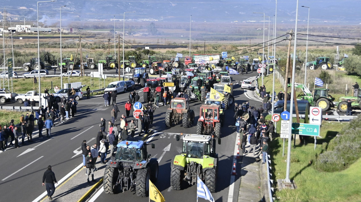 Ο πρωθυπουργός θα συναντηθεί και με τις δύο αντιπροσωπείες αγροτών και ...