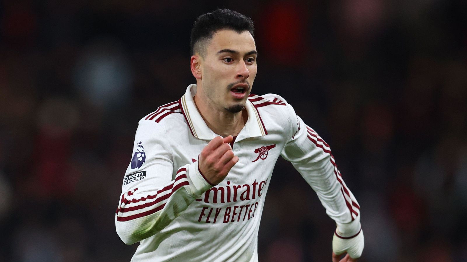 Gabriel Martinelli apologises to Conor Bradley for shoving him off the ...