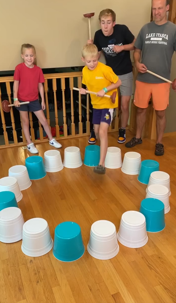 Plunger roulette game – a hilarious twist on family fun