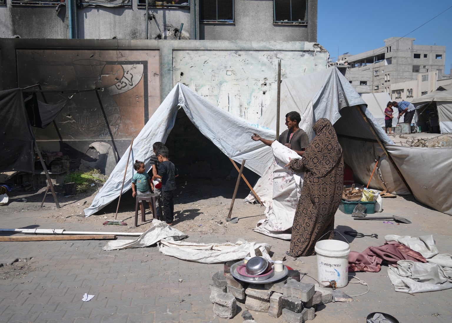 A glimpse of Gaza life from my little sister’s drawings