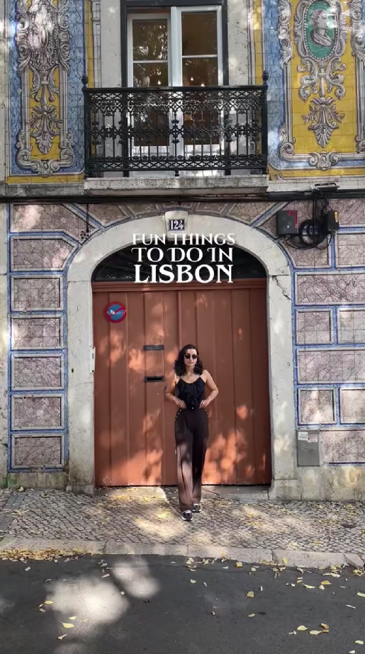 Explore Lisbon culture and flea market finds