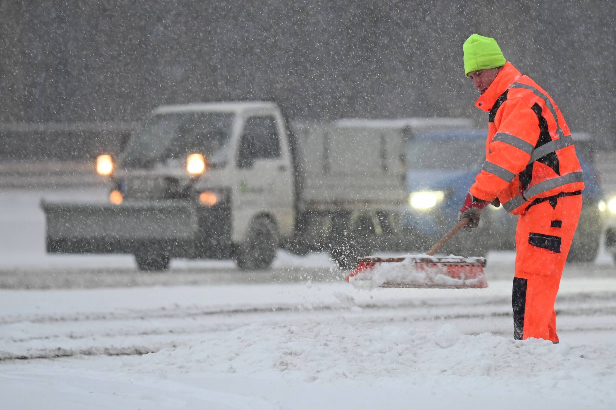 Wintersturm „Elli“ erreicht Sachsen: Schneeverwehungen sorgen für Probleme