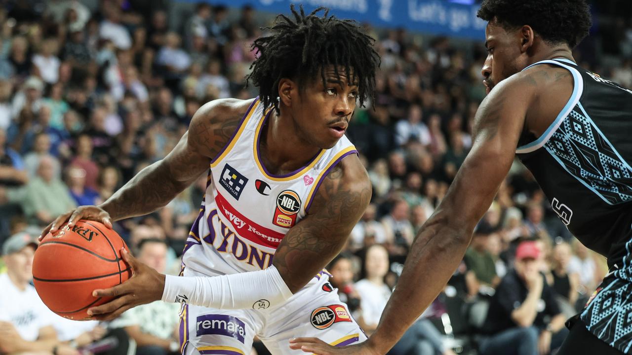 Killer Kings serve up a right royal belting to Breakers