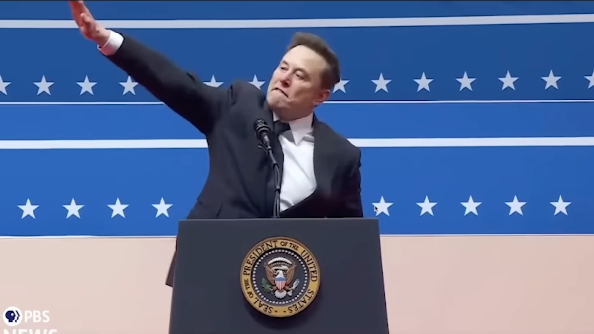 Fascist salutes at MAGA events again