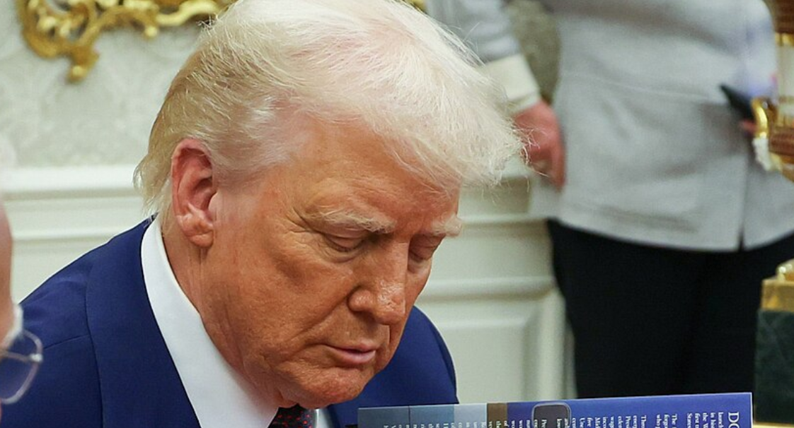 Trump says America will be ‘screwed’ if he loses Supreme Court ruling ...