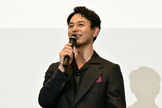 妻夫木聡、豊川稲荷に初詣…「吉」のおみくじを手に、にっこりの姿に「笑顔が素敵」「かっこいい」の声