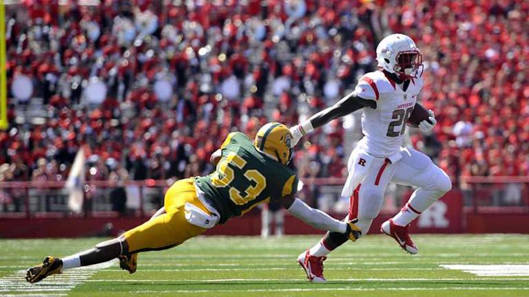 Meet Savon Huggins, Penn State's next running backs coach