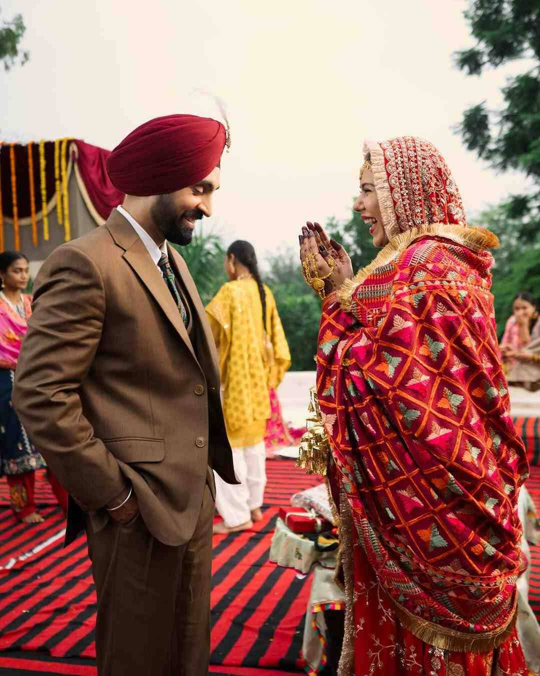 Diljit Dosanjh shares stills with Sonam Bajwa from Border 2 as Ishq Da ...