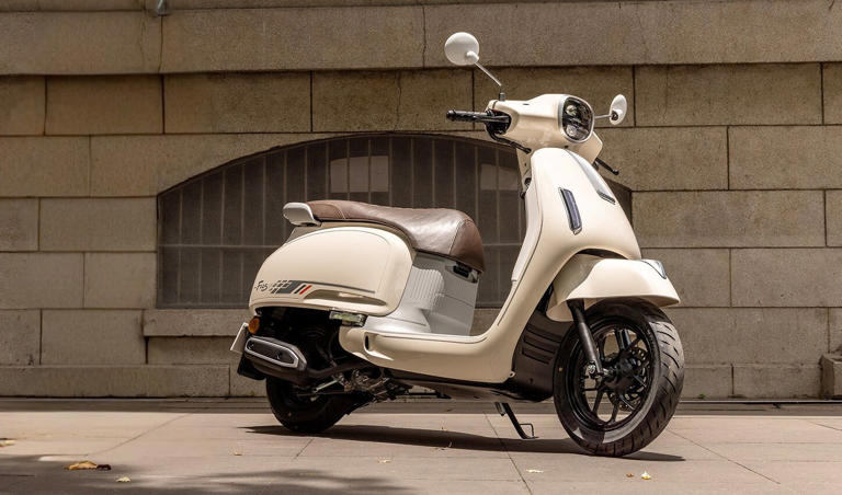 Malah mirip Yamaha Fazzio, inilah matic retro baru Honda yang pakai ...