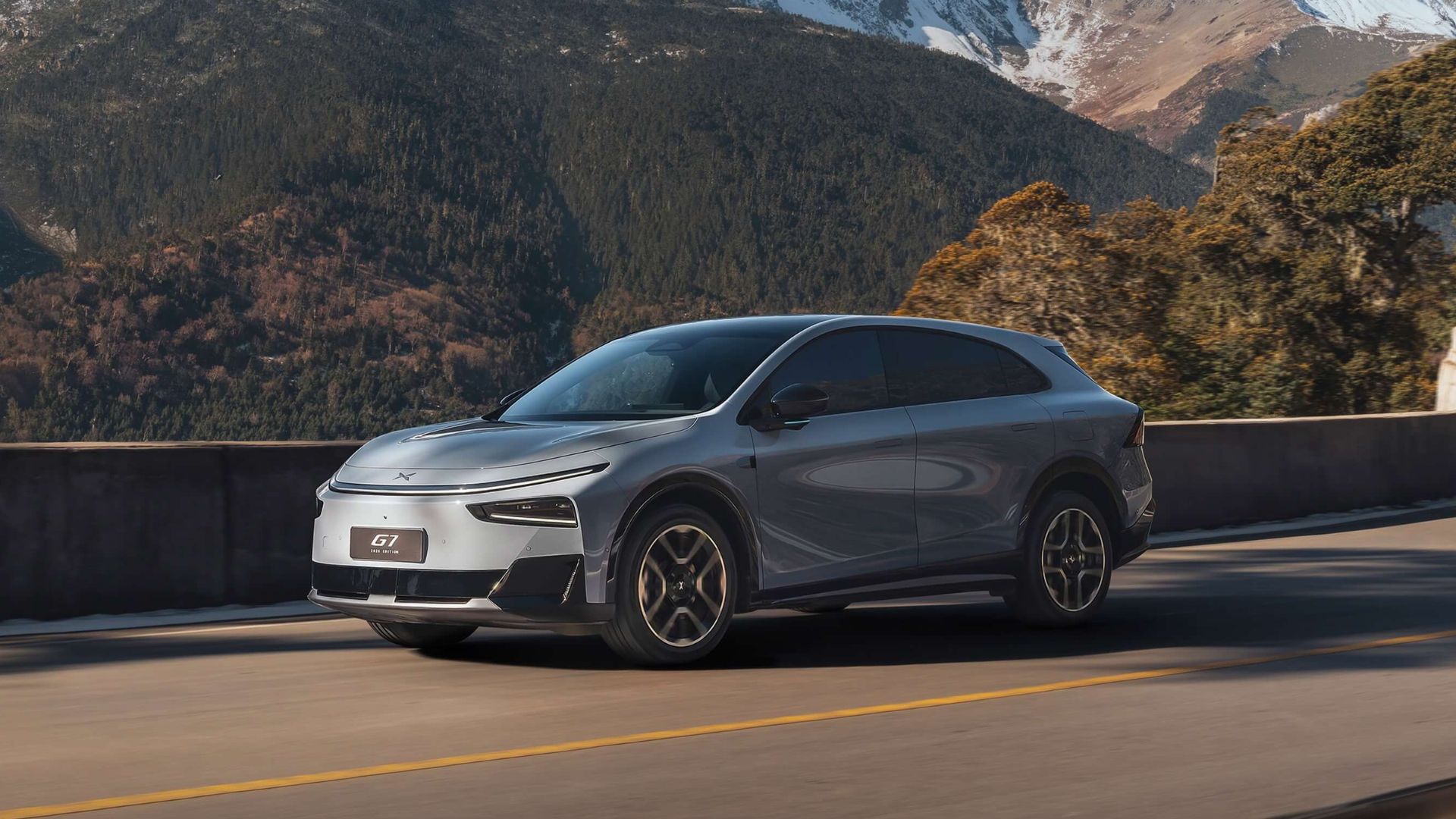 ‘World’s longest range’ hybrid SUV launched by China’s Xpeng hits 1,058 ...