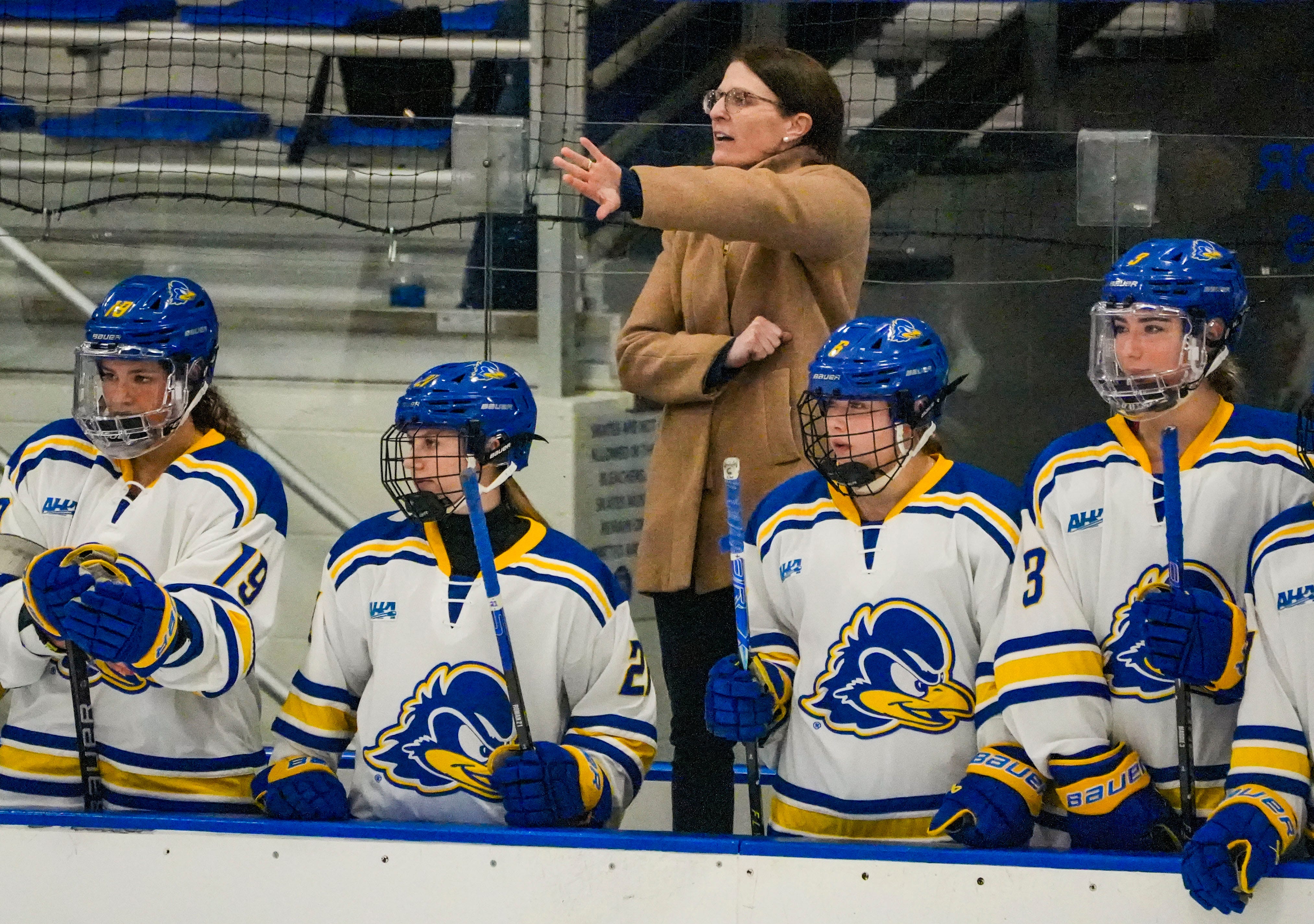 First-year Delaware ice hockey team progresses despite challenges