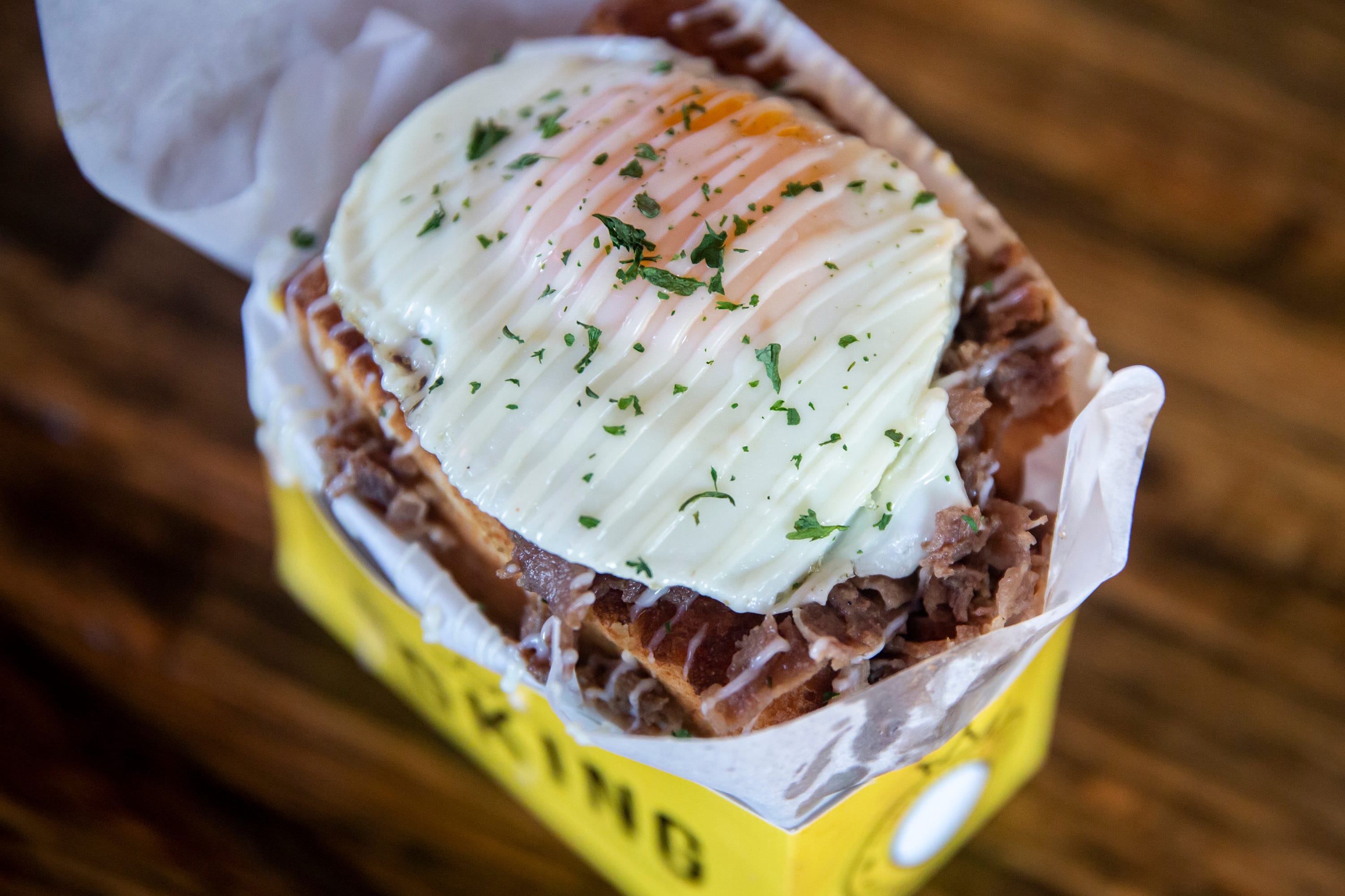 Des Moines’ Egg King pop-up returns with flavor-packed menu
