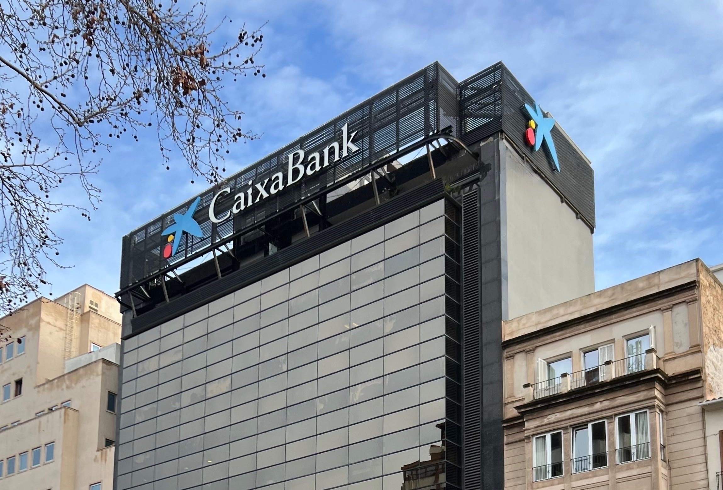 CaixaBank Research eleva al 2,5% su previsión de crecimiento de la ...