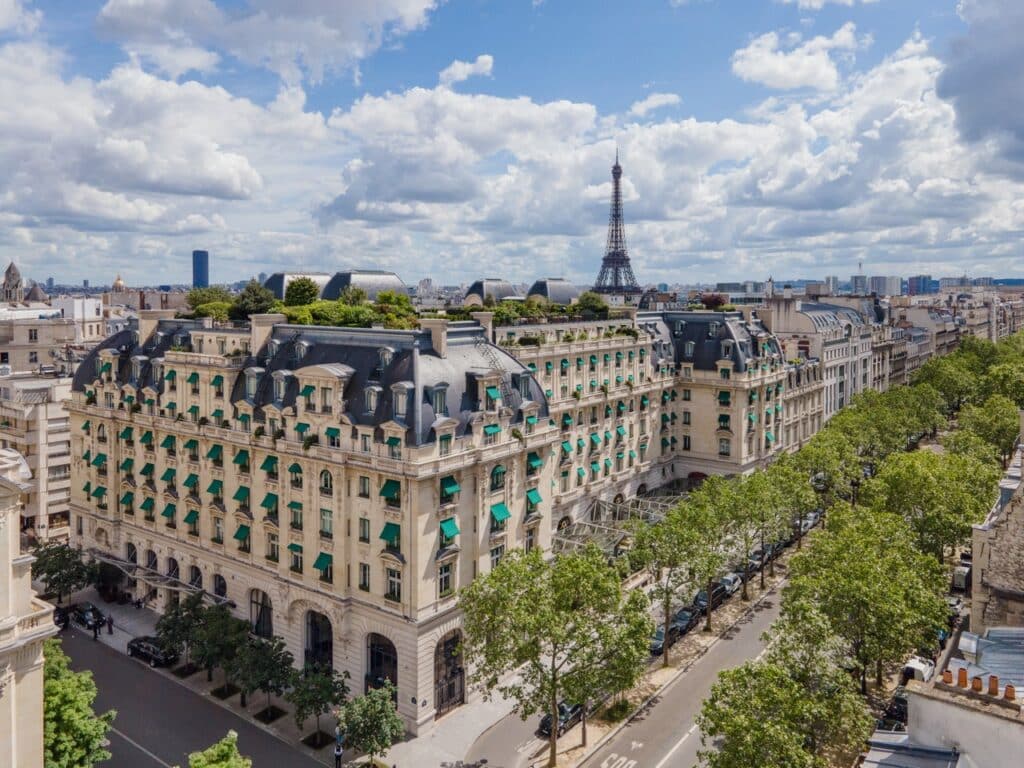 Les plus beaux hôtels des Champs-Élysées