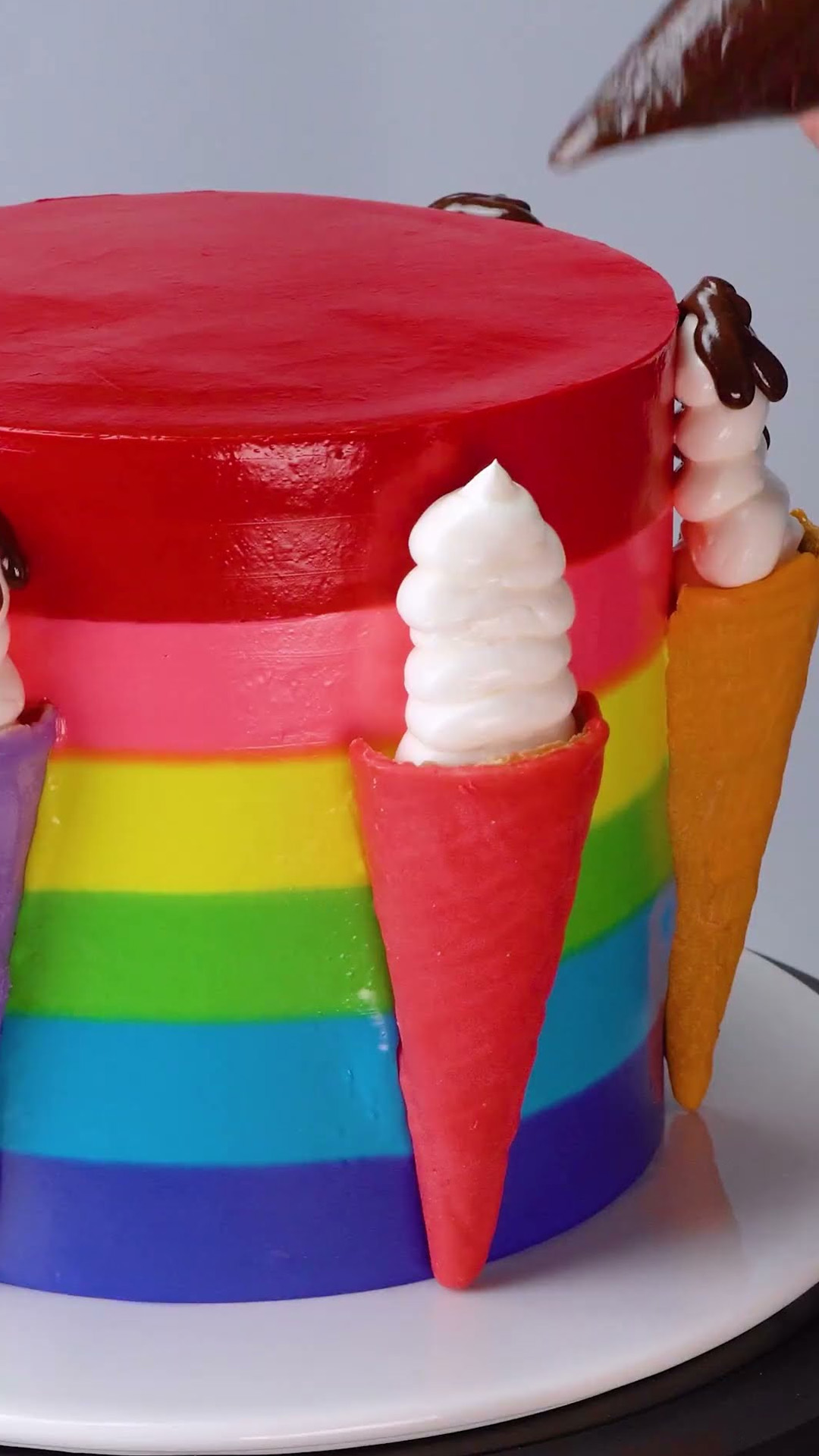 Quickly Rainbow Cake Decorating