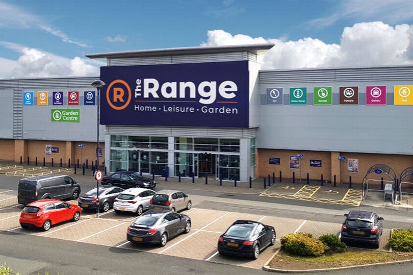 The Range's 'elegant' console table 'looks expensive' and fits in small ...