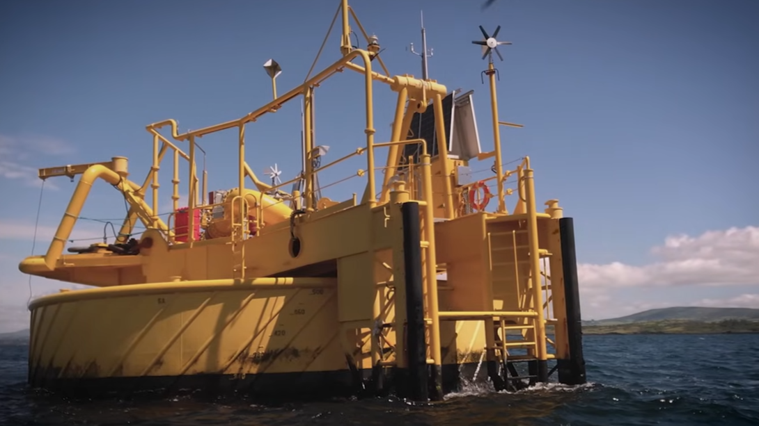 How a snapped cable trapped two men at 520 feet - "Time is money"