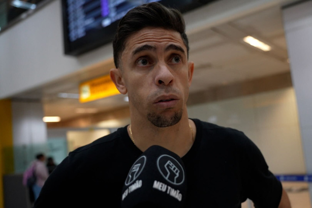 Gabriel Paulista desembarca em São Paulo e comenta expectativa para ...