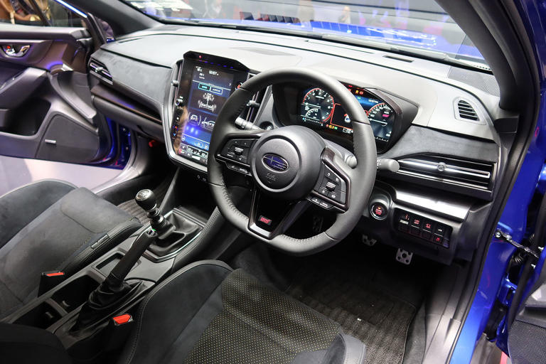 スバルがMT仕様の「WRX STI Sport #」ほかスペシャルモデルを出展【東京オートサロン2026】