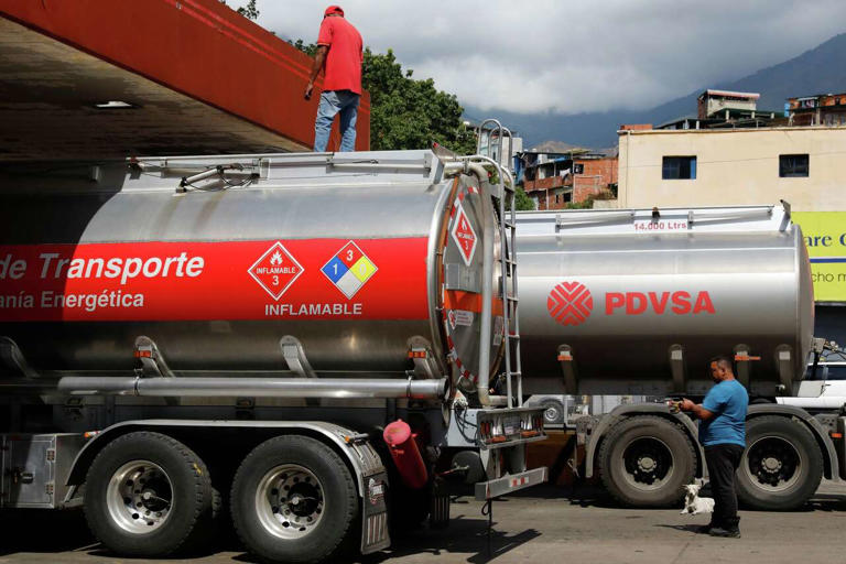 U.S. designs on Venezuela's oil highlights need to slow consumption