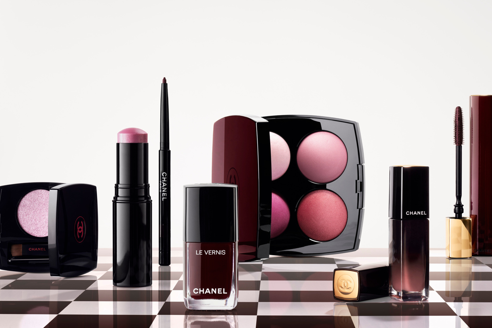 Chanel pays tribute to its iconic Rouge Noir shade with a new make-up ...