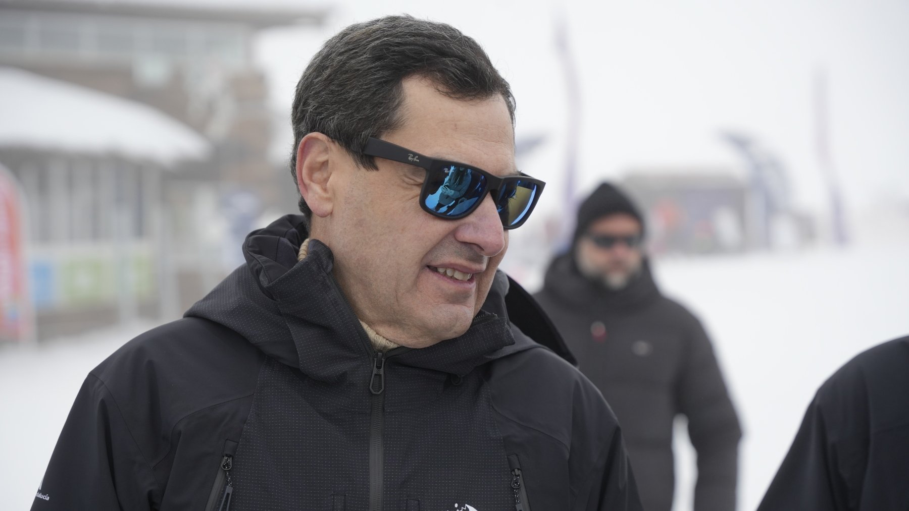 Moreno acusa a Sánchez de plegarse a ERC y coser un «traje a medida» a ...